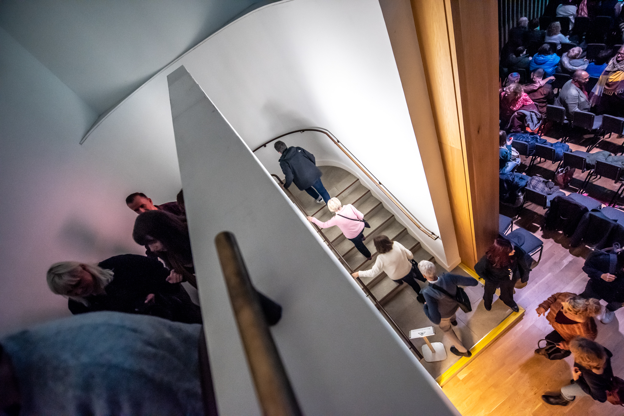 Rush Hour Concerts – Dominic Mattos | Stoller Hall